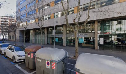 OMIQ >clinica de oftalmologia en Barcelona | LMEB